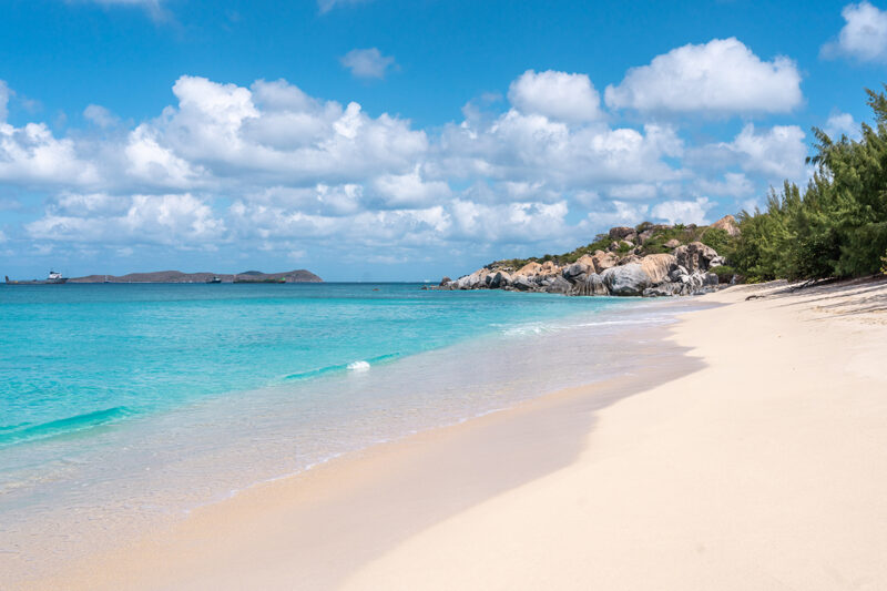 The Stunning Virgin Gorda Beaches in the BVI • Jetset Jansen